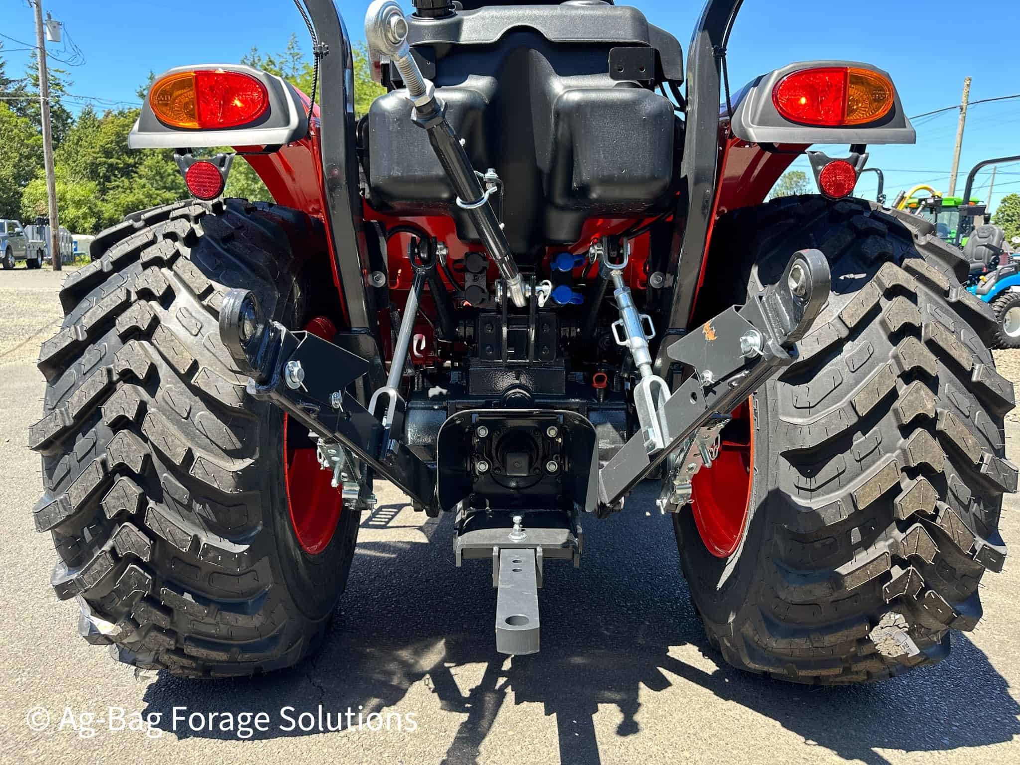 KIOTI CK3520SE HST Tractor with KL4030 Loader | Ag-Bag Forage Solutions